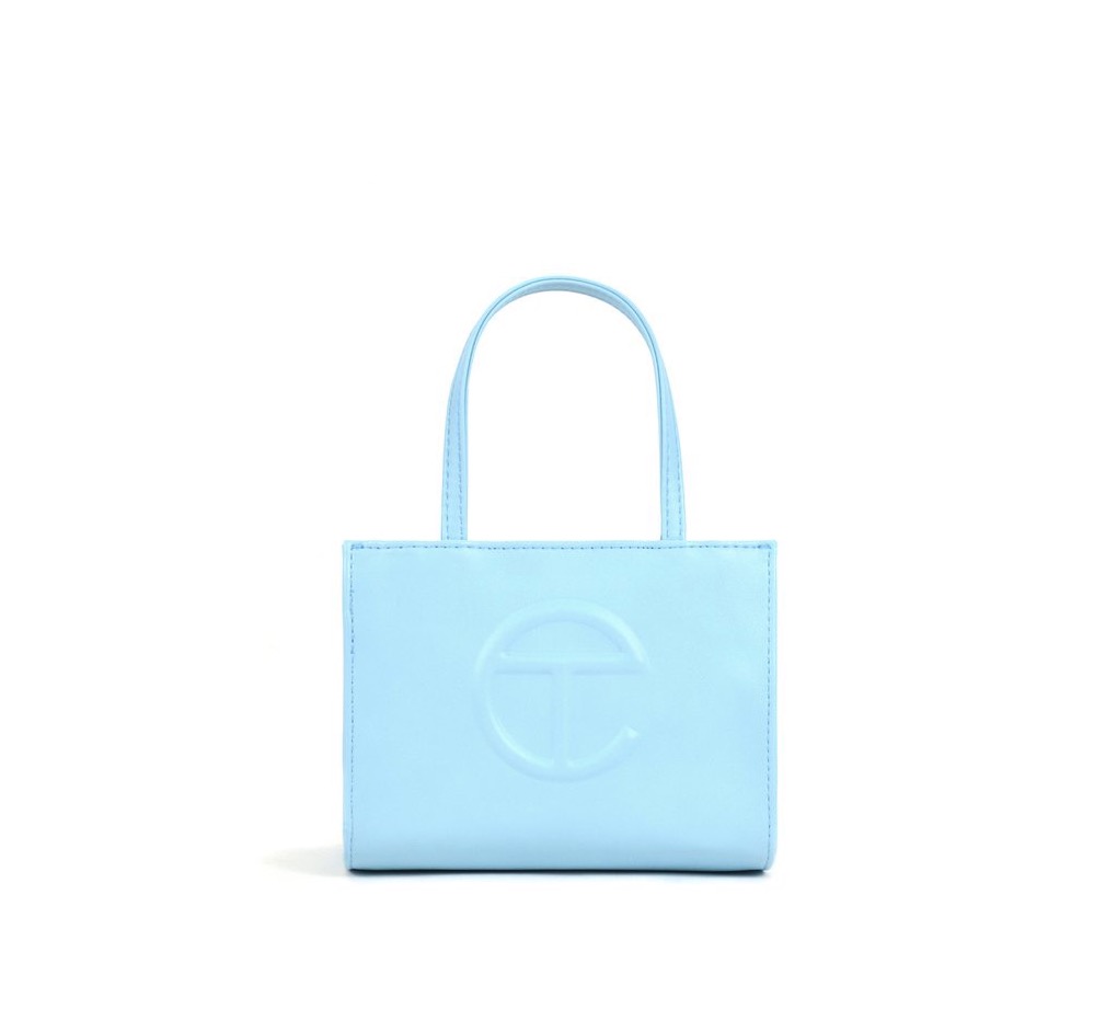 Outfits I would be wearing if the telfar bags Hadn't sold out - Fly ...